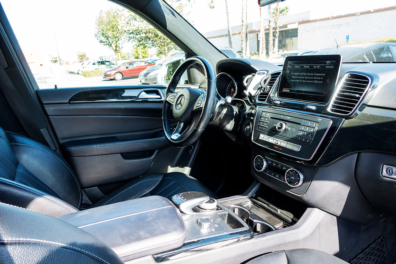 2017 Mercedes Benz GLE350 - 洛杉矶爱车网 LoveLAcARs